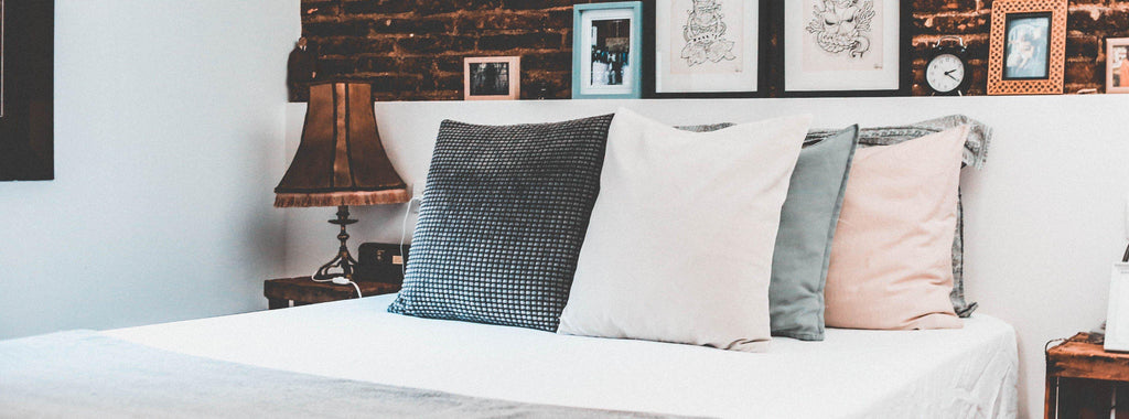 4 Types of Cushion Styling Options for Your Home - Cushion it!